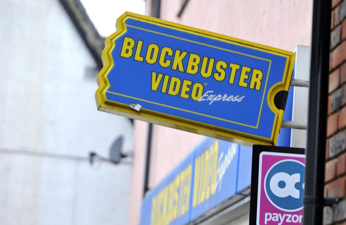 World's last Blockbuster is to open its doors again - video Dailymotion