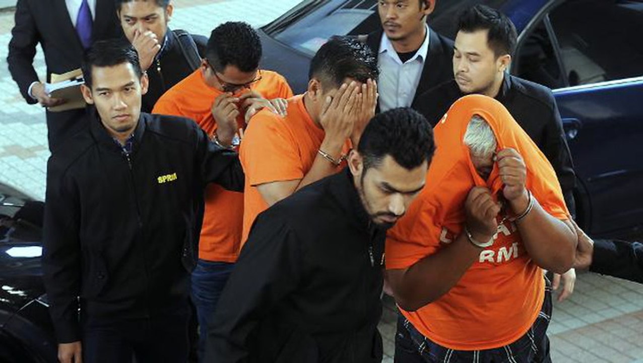 Two OCPDs, four senior cops remanded for allegedly protecting vice dens ...