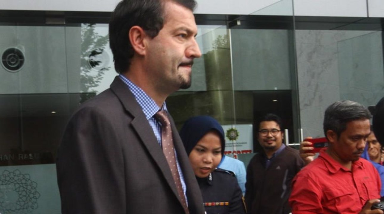 Xavier Justo interviewed close to six hours in 1MDB probe - video ...