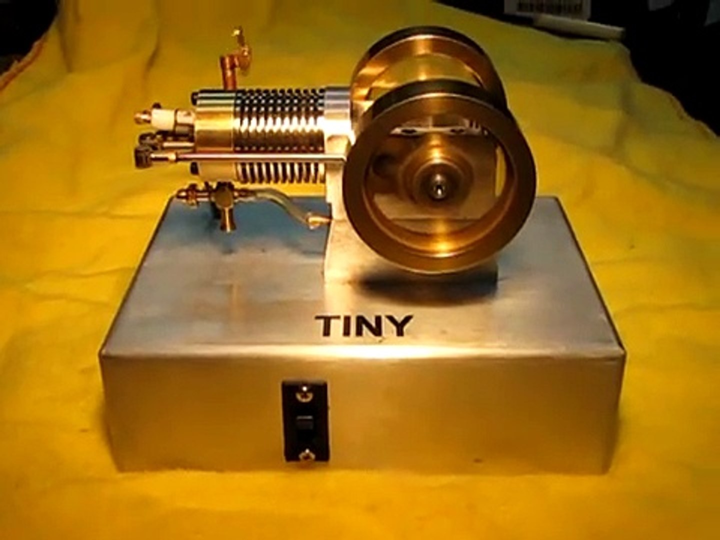 Smallest Internal Combustion Engine