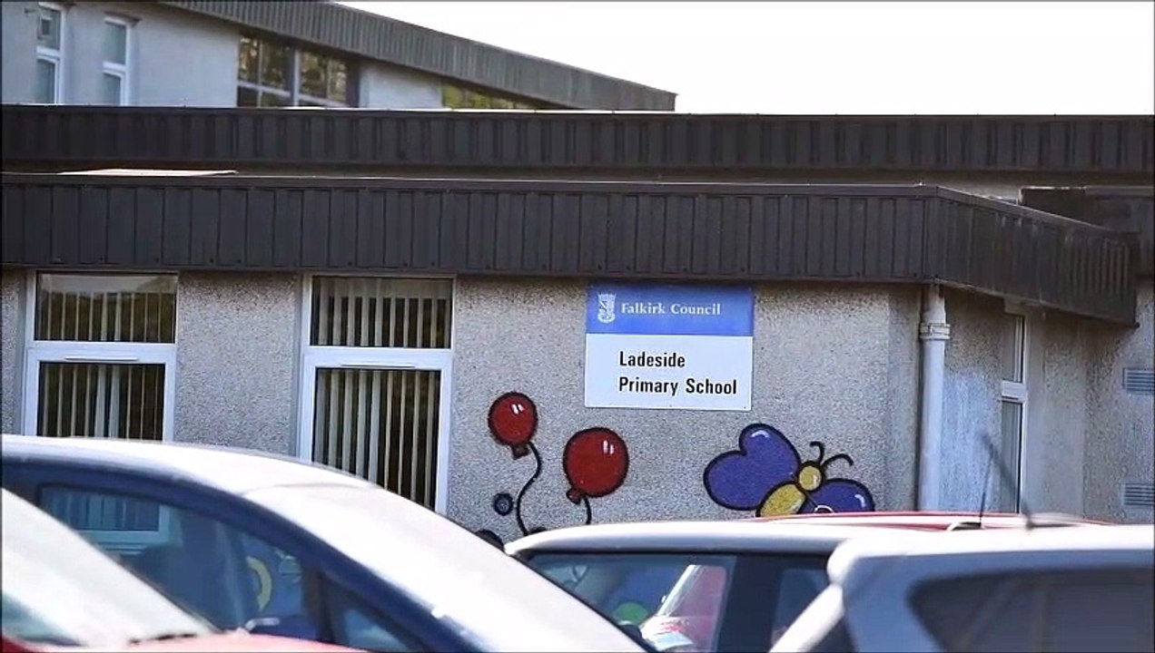 Ladeside Primary School pupil tests positive for coronavirus - video ...