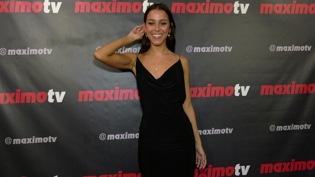 Actress Izzy Rocha Red Carpet Fashion Look #2 - video Dailymotion