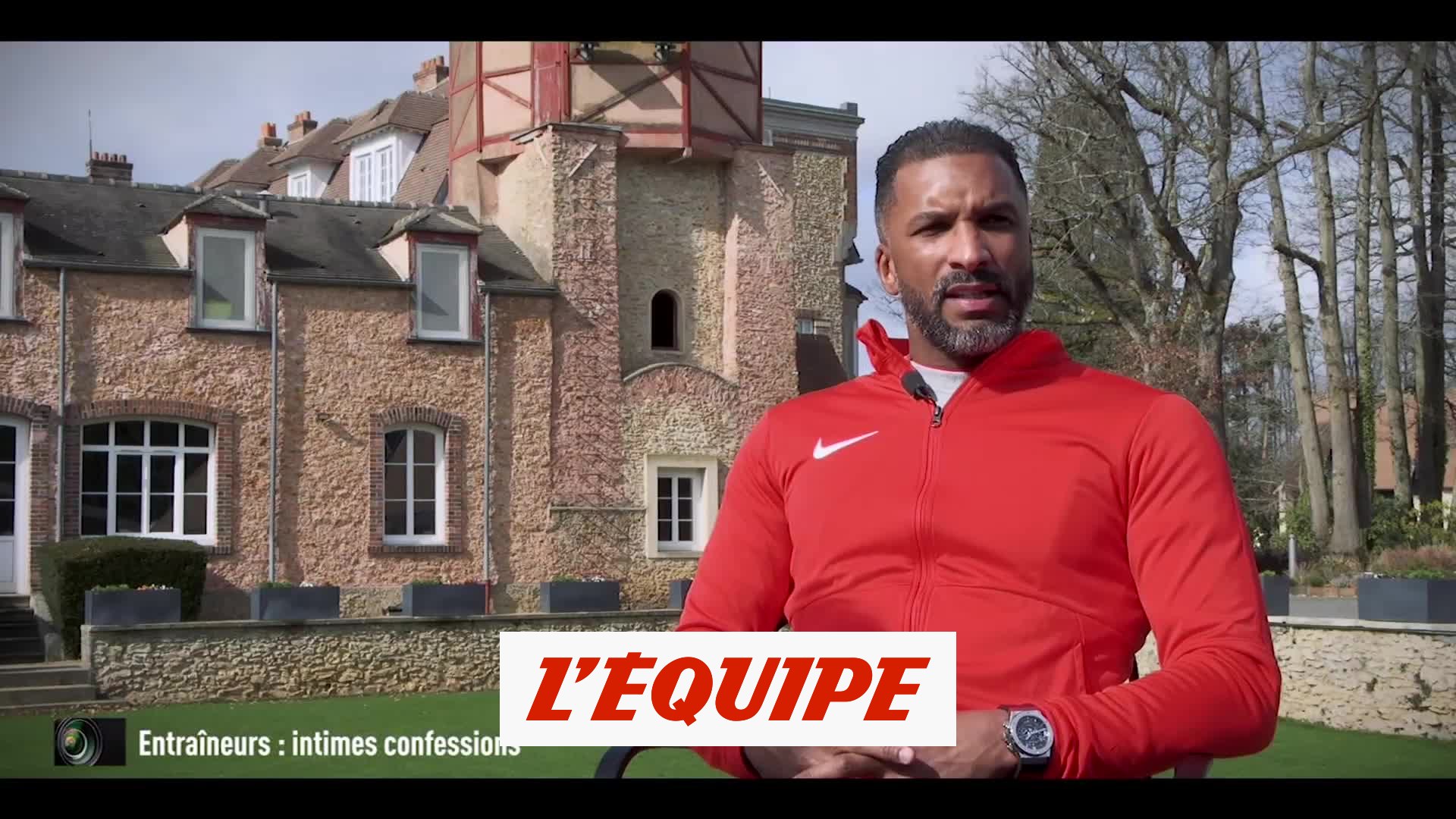 Beye : «Entraîner, c'est une obsession» - Foot - L'Equipe Enquête