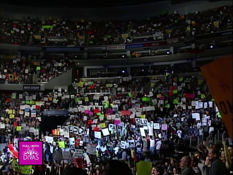 Debra returns to the WWF: Backlash 2000 - video Dailymotion