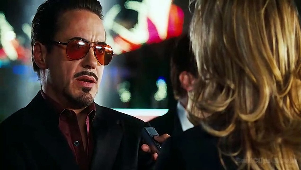 Tony Stark meets Christine Everhart - Fight Scene - Iron Man (2008 ...