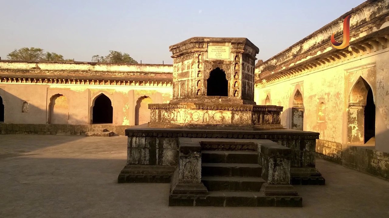 बाजीराव पेशवा की समाधी || Samadhi of Bajirao Peshwa - video Dailymotion