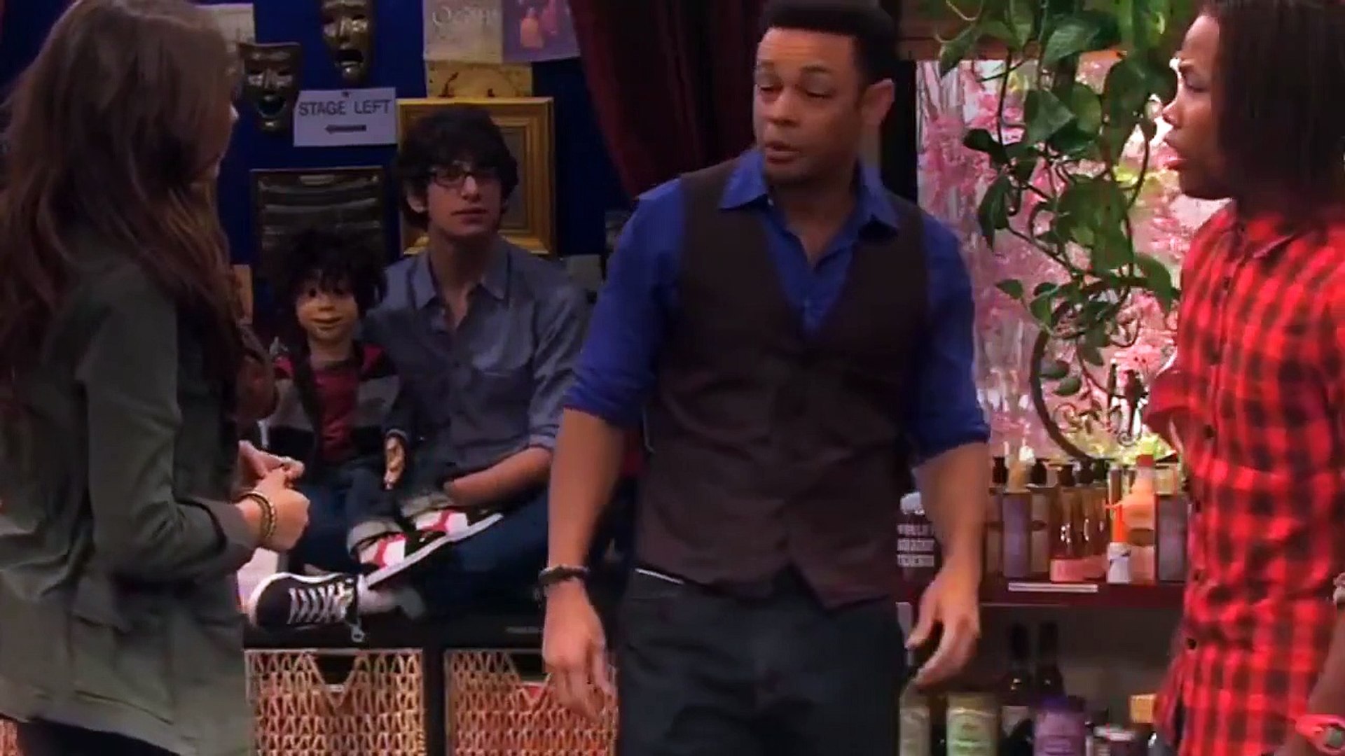 Victorious Helen Back Again