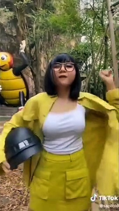 TikTok Sarah Viloid -- Ada Yang Bulat Tapi Bukan Susu - Video Dailymotion