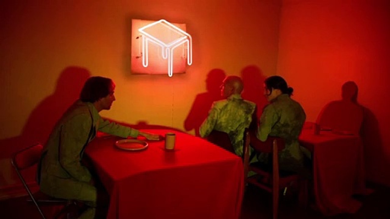 Man Under Table - Trailer HD - Vídeo Dailymotion