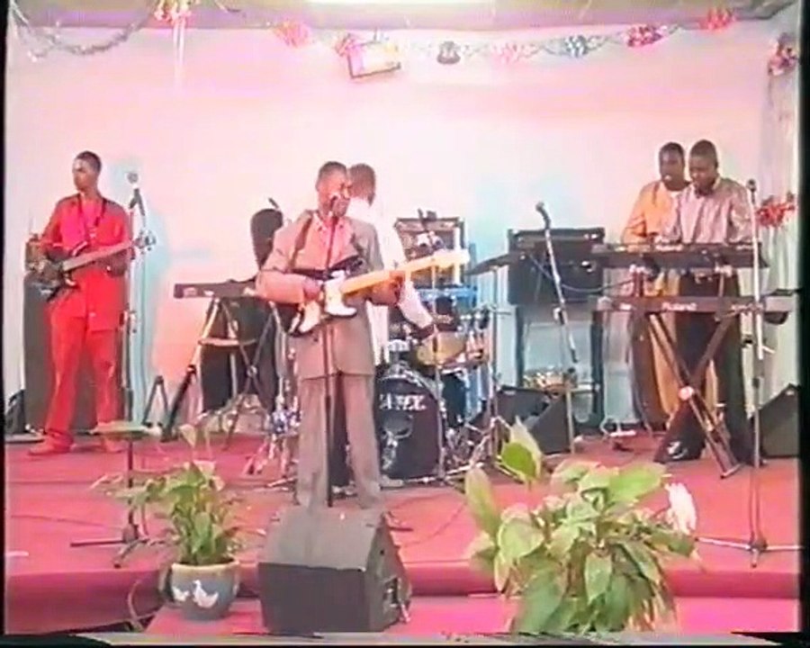 Carlyto Lassa - La Reconnaissance (Concert De L´Unité à Paris) - video ...