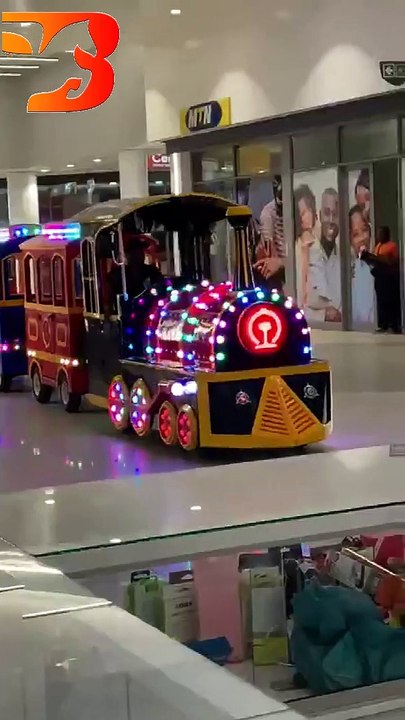 Trackless Mall Trains - video Dailymotion