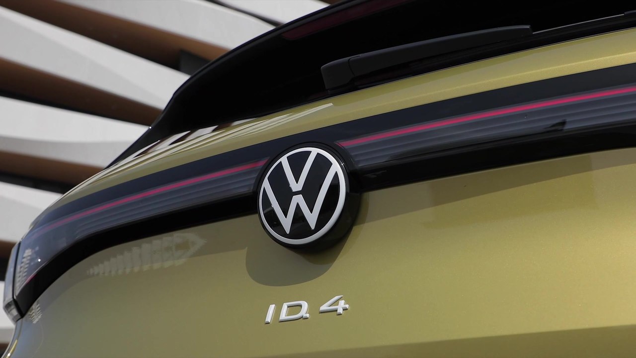 The new Volkswagen ID.4 Exterior Details in Honey Yellow - video ...