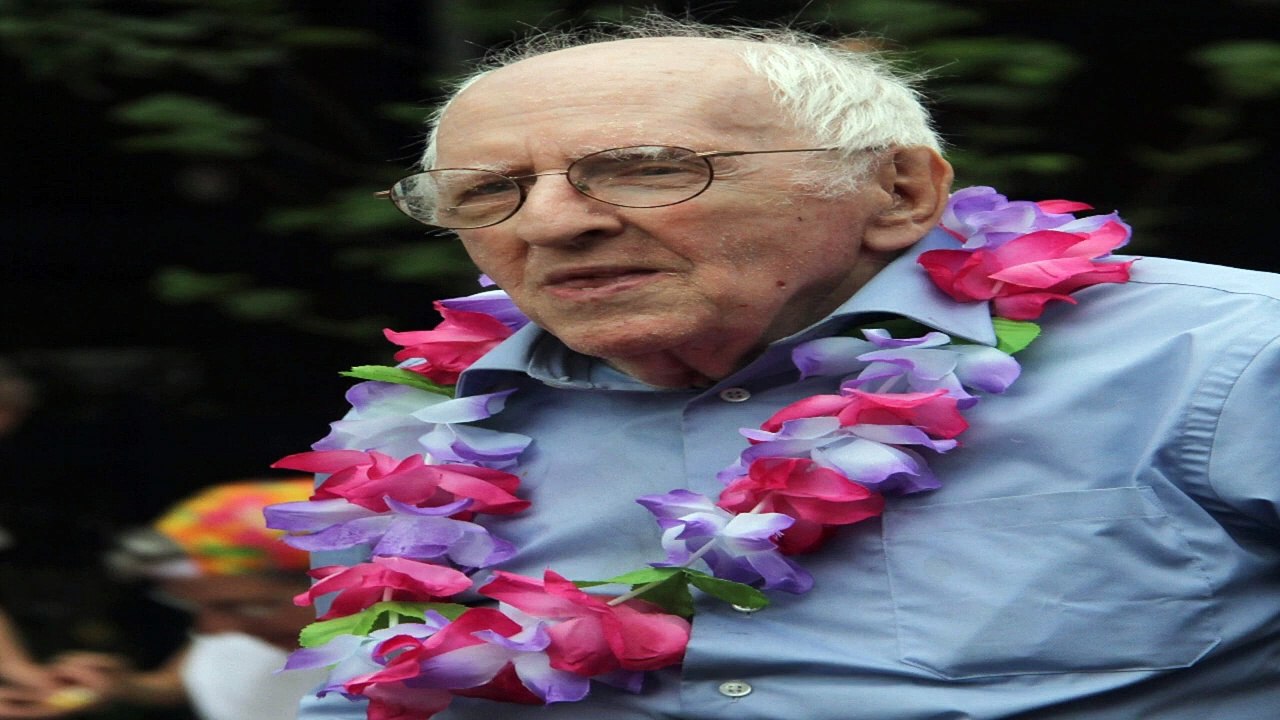Who was Frank Kameny, Gay Rights Activist and Astronomer Dr. Frank ...