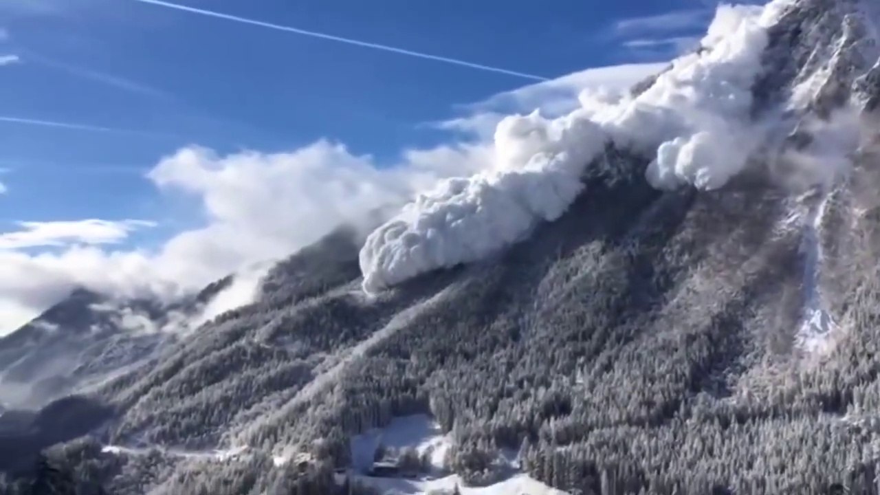 The LARGEST snow avalanches captured on camera - video Dailymotion