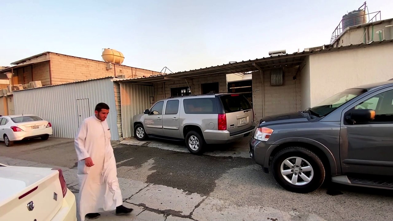 Kuwait's stateless bedoun face more uncertainty as hundreds lose bank ...