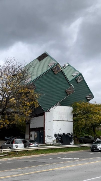 The Cube House: One Of Toronto’s Most Unusual Buildings - video Dailymotion