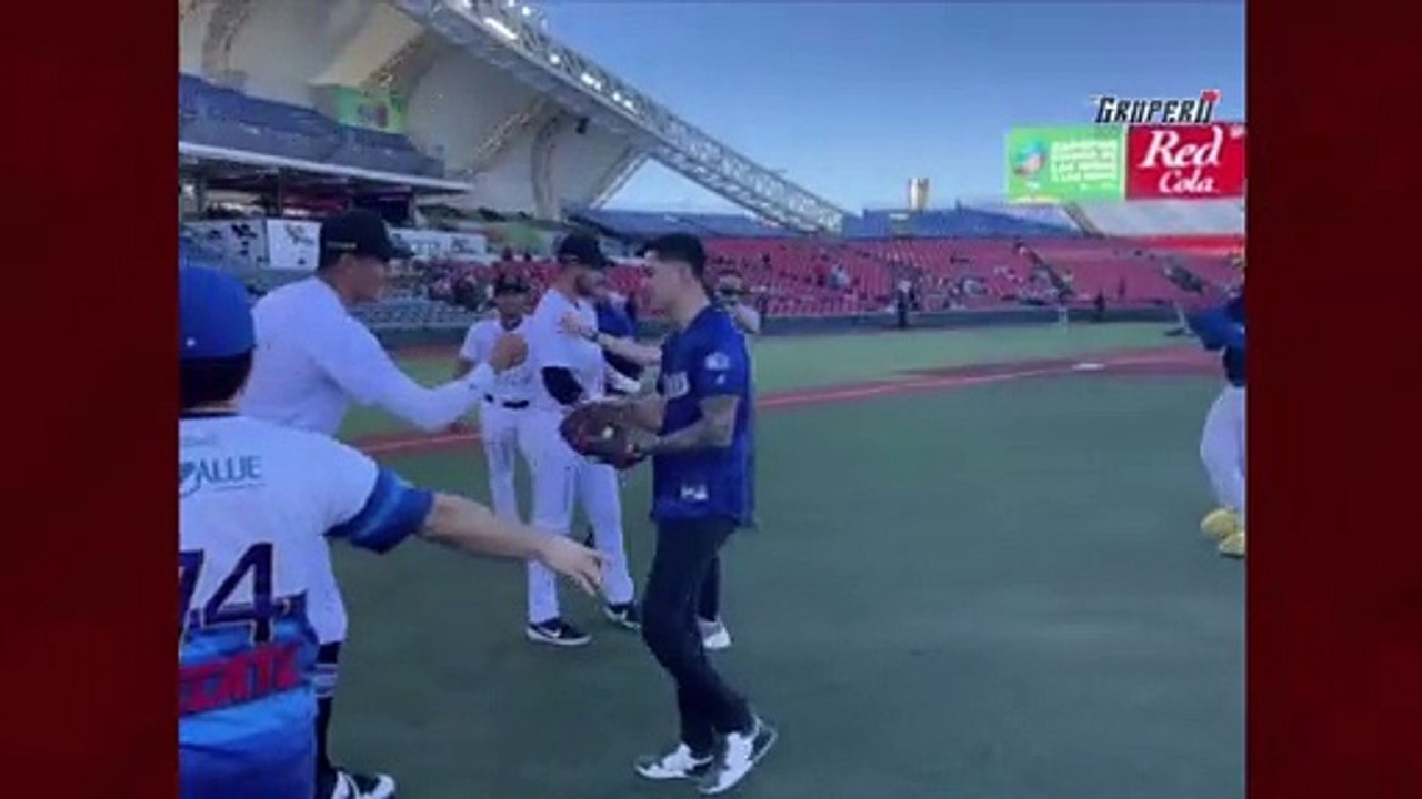 La Adictiva lanza la “primera bola” del juego de los Charros de Jalisco ...