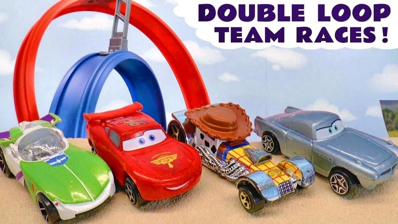 Hot Wheels Double Loop Team Challenge Funny Funlings Race with Pixar ...
