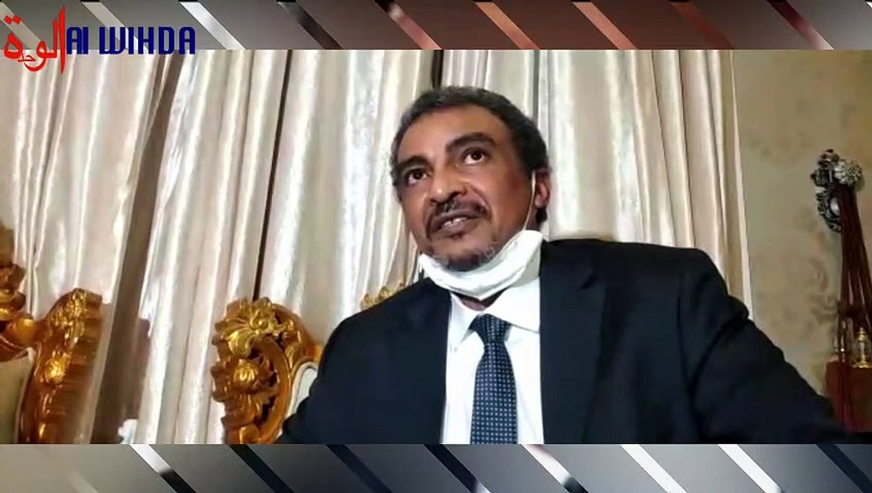 Tchad : l'opposant Albadour Acyl Ahmat Akhabach regagne le pays - Vidéo ...