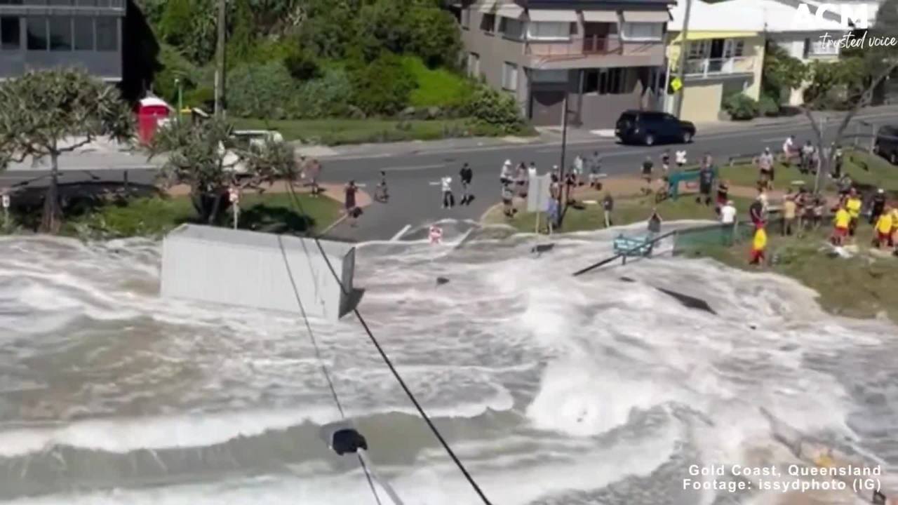 Ex-Tropical Cyclone Seth brings waves of up to 10 metres | January ...
