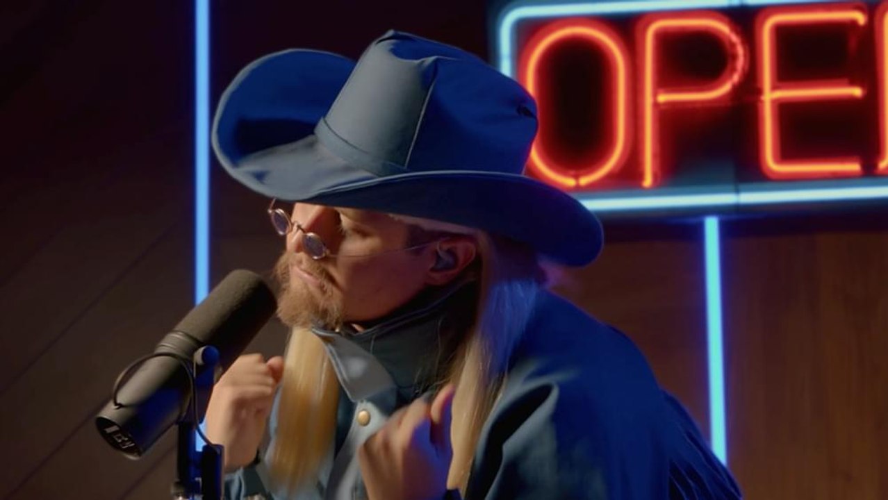 Oliver Tree "Cowboys Don't Cry" (Live Performance) | Open Mic - video ...