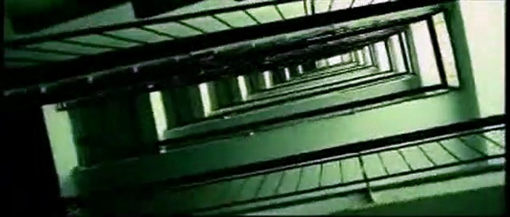 B13 - 13º Distrito Trailer Original - video Dailymotion