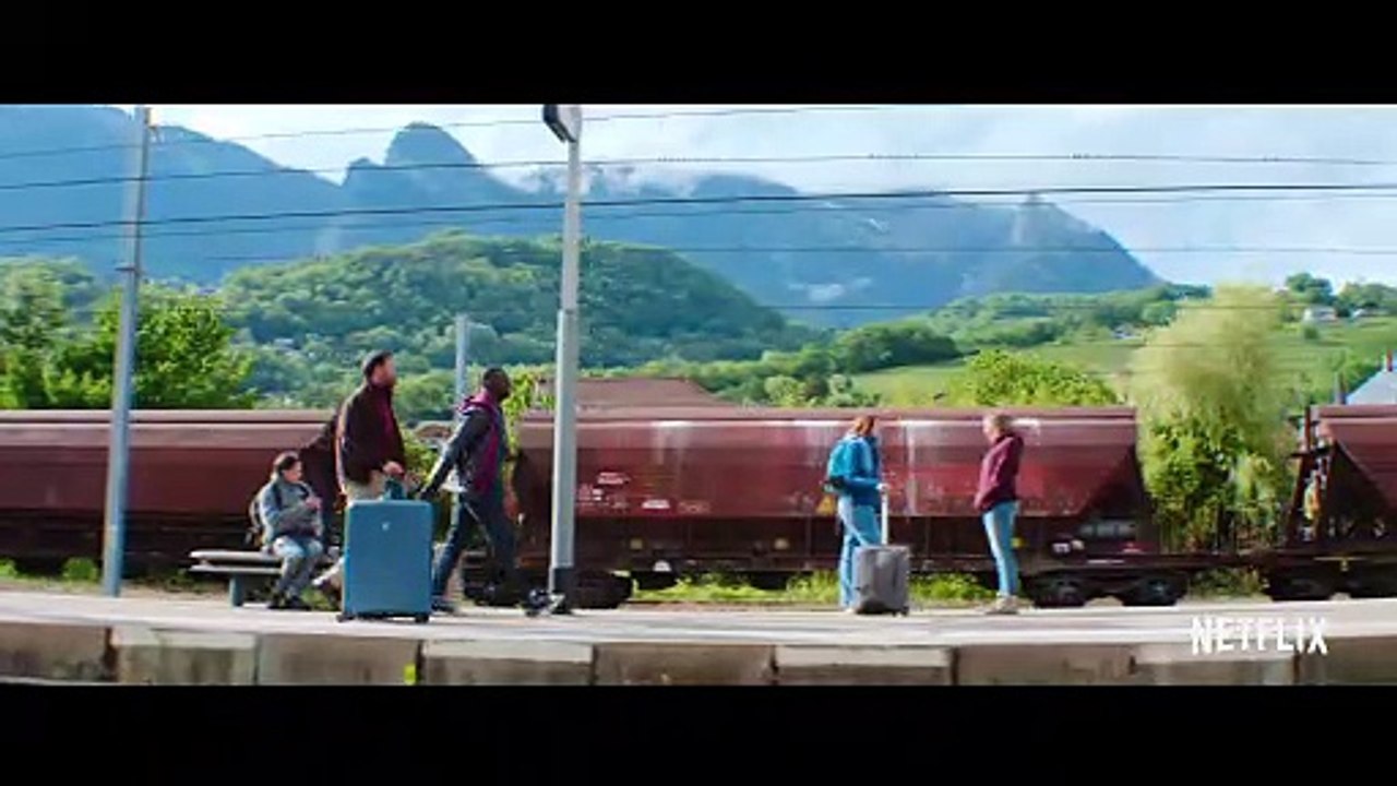 Loin du périph Film Bande-Annonce - Vidéo Dailymotion