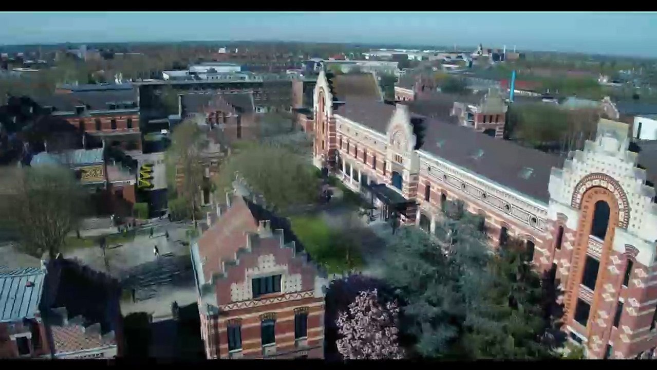 Stalk - saison 1 Bande-annonce VF - Vidéo Dailymotion