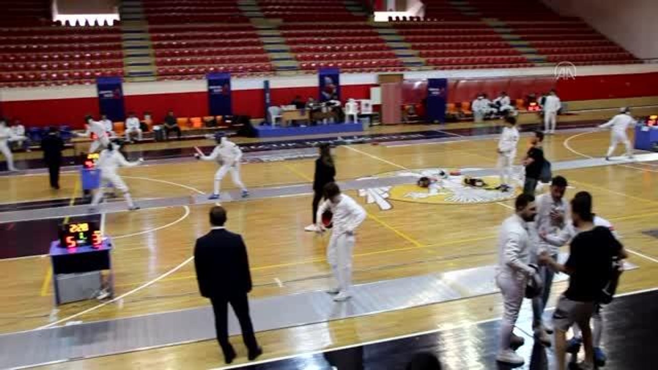 Eskrim 23 Yaş Altı Epe ve Kılıç Açık Turnuvası Konya'da başladı ...