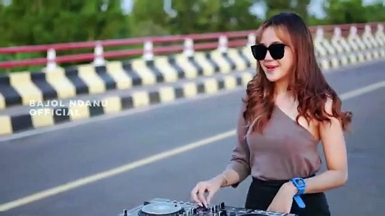 Bajol ndanu X DJ rere bajol RMX || Bojomu sesok tak silihe - Video Dailymotion