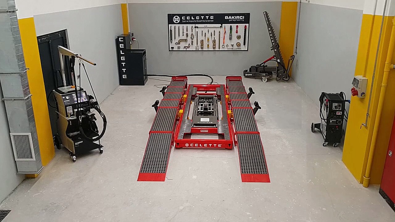 Celette Smart Rhone bench designed to handle light, medium and heavy ...