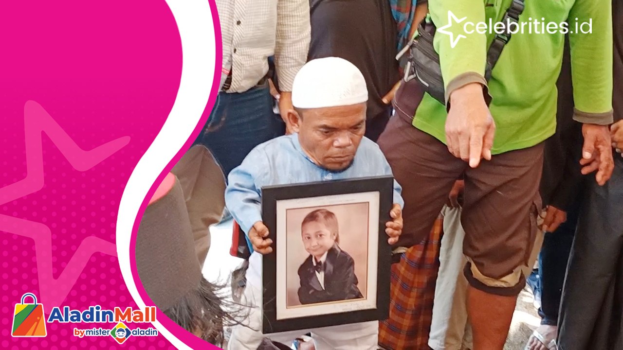 Ucok Baba Antarkan Jenazah Dicky Topan ke Tempat Peristirahatan ...
