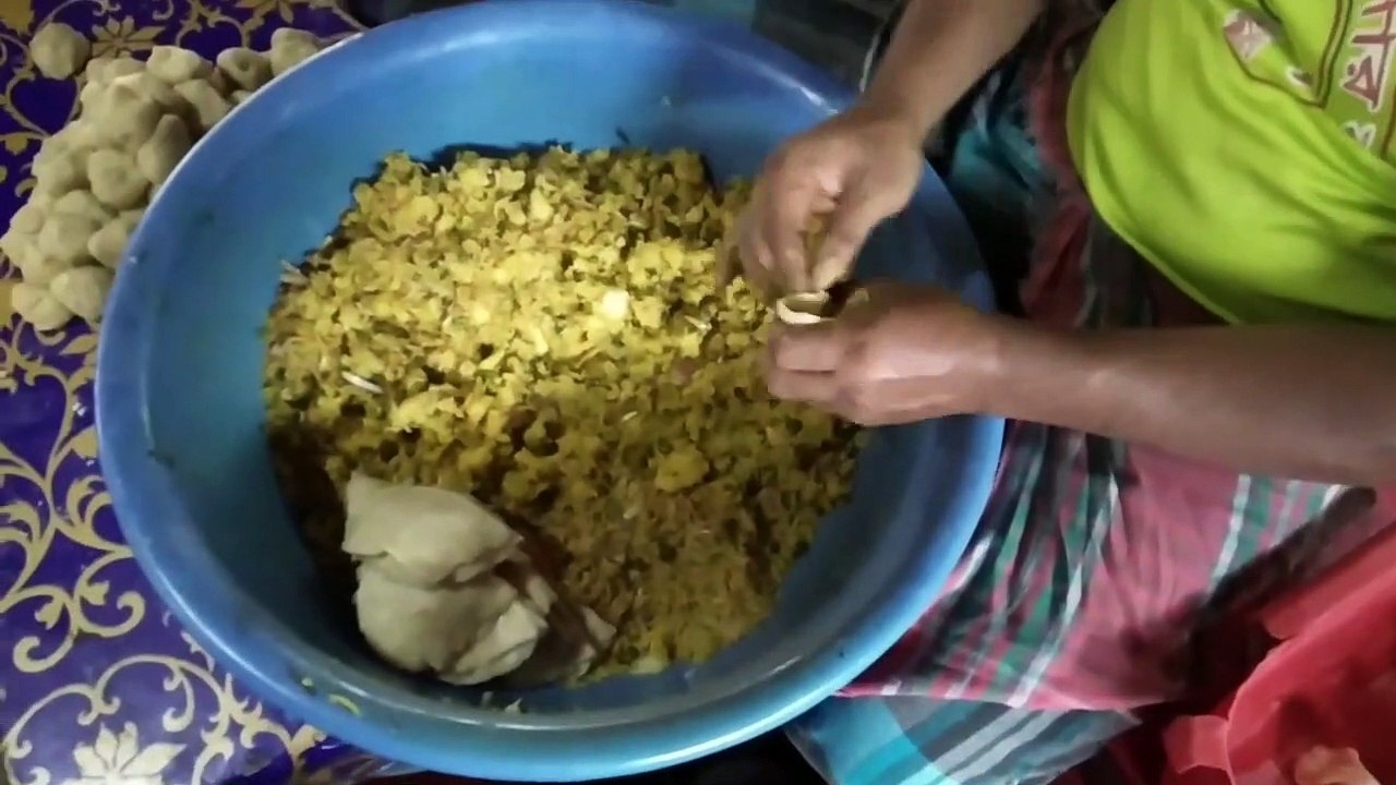 Street food সিঙ্গারা সমুচা বানানোর রেসিপি ।Singara Samucha recipe ...
