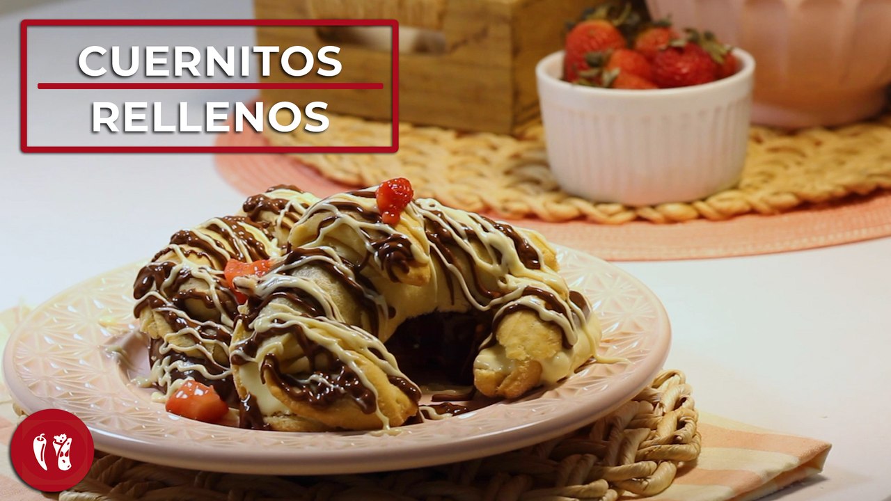 Cuernitos rellenos | Receta de postre internacional | Directo al ...