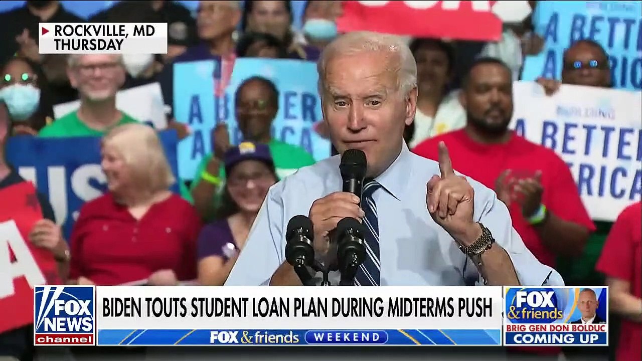 Student calls Biden student loan handout ‘slap in the face’ - video Dailymotion