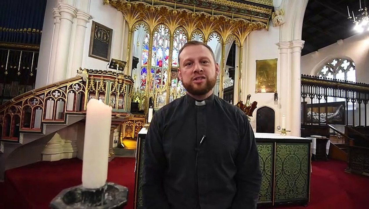 Queen Elizabeth II - Rev Will Gibbons at Wigan Parish Church - video ...