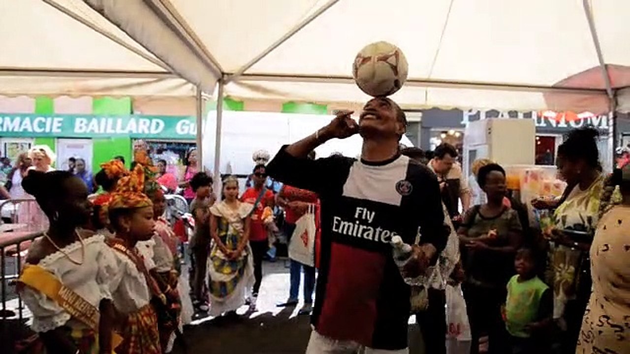 football carnaval - Vidéo Dailymotion