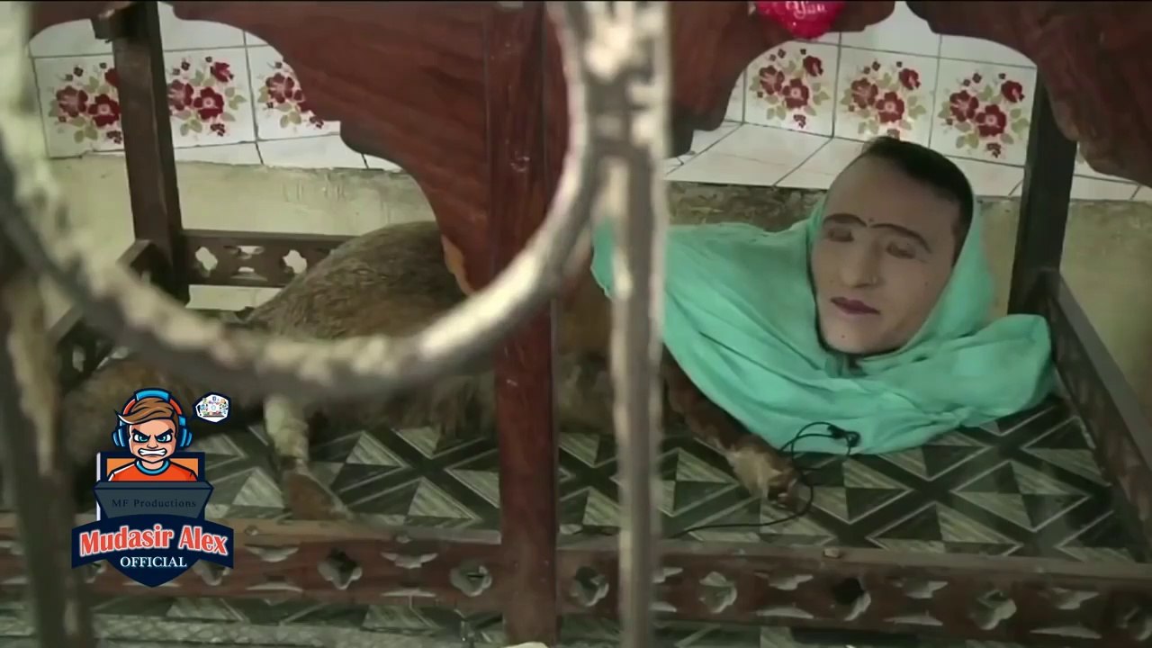 Mumtaz Begum Part 1 | Fox women in karachi Zoo Pakistan | Sindhi T ...