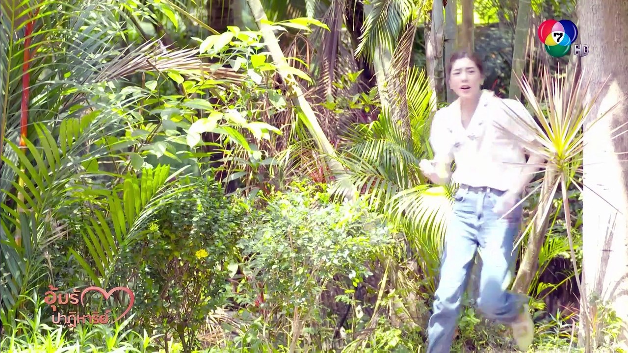 คนนึงใจสั่น อีกคนใจไม่อยู่กับตัว | ตอกย้ำความสนุก อุ้มรักปาฏิหาริย์ EP.1 | Ch7HD - วิดีโอ ...