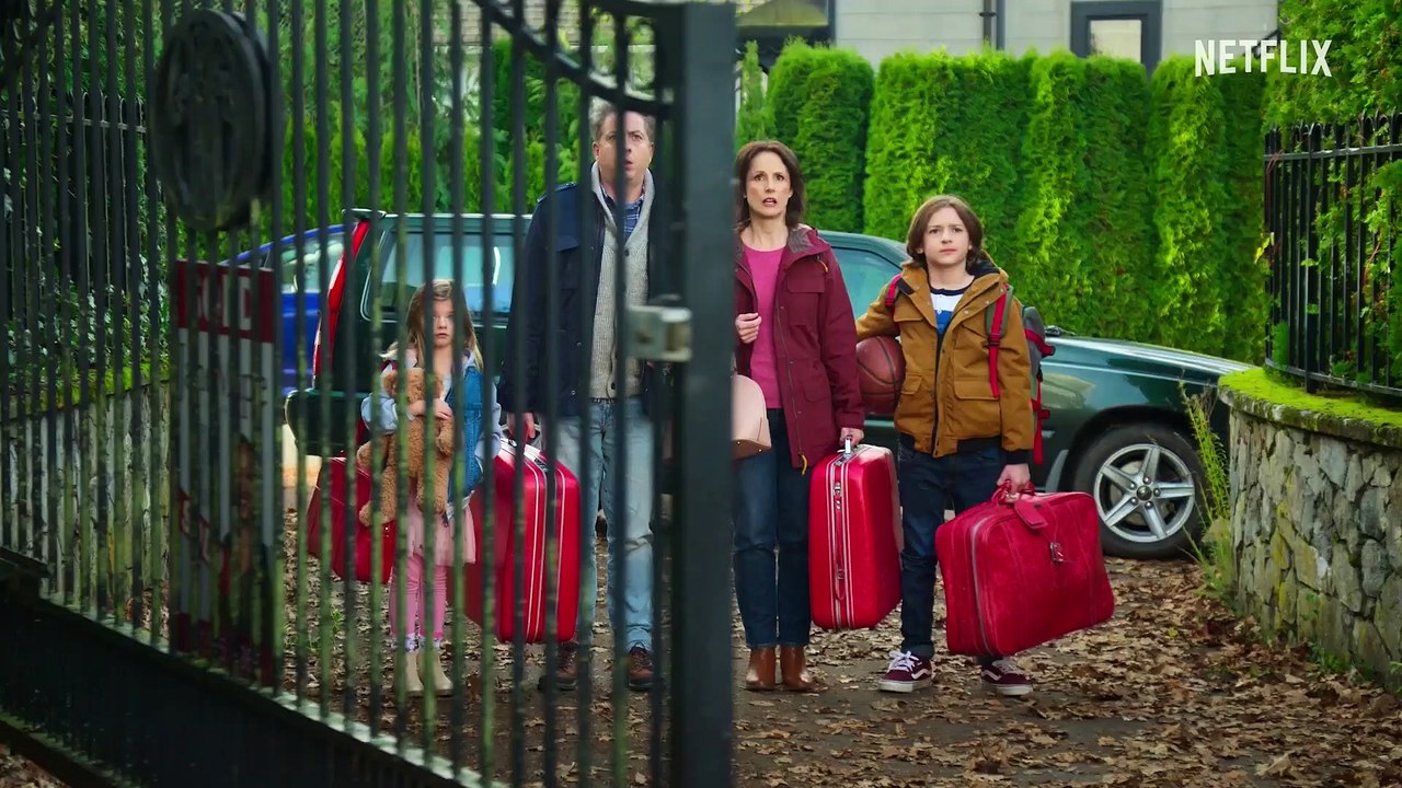 Phantom Pups - Official Trailer Netflix - Vídeo Dailymotion