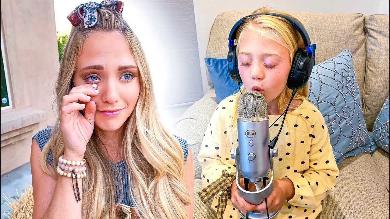 Everleigh Records Emotional Song For Her Mom Leaving Her In Tears ...