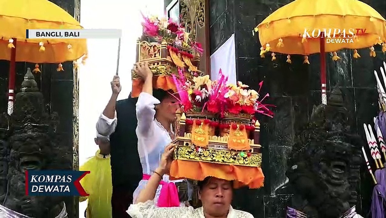 Upacara Mepepada Agung Di Pura Tuluk Biyu Batur - Video Dailymotion
