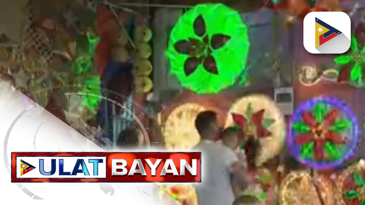 Iba't ibang klase ng parol, makikita sa San Fernando, Pampanga na ...