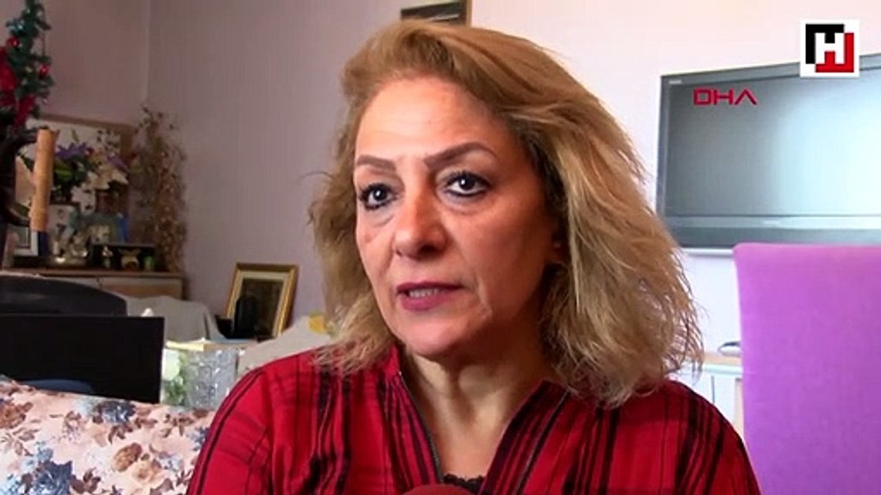 İzmir'de aynı doktora meme küçültme ameliyatı yaptıran iki kadın ...