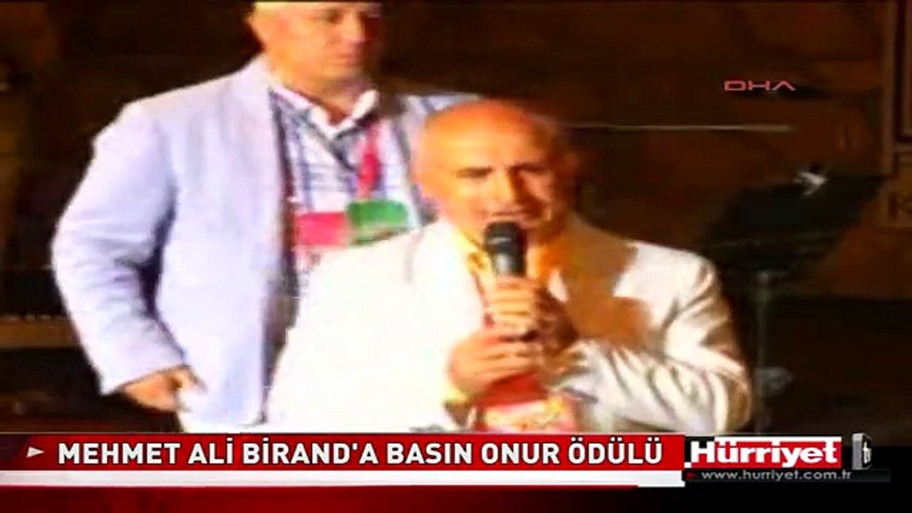 MEHMET ALİ BİRAND'A BASIN ONUR ÖDÜLÜ - Dailymotion Video
