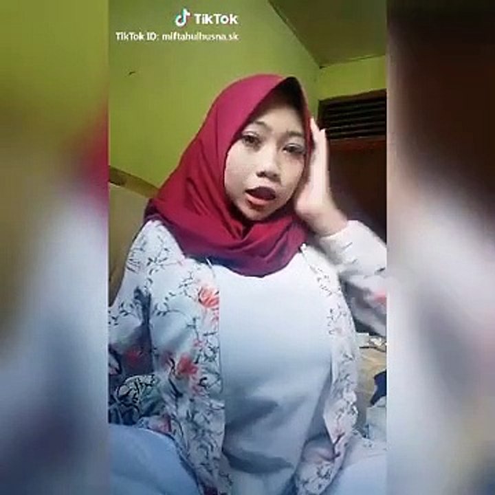 Viral tiktok panas.,, miftahul husna gadis aceh bwrpayudara sangat besar - Video Dailymotion