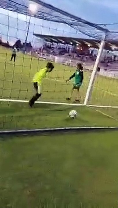22 10 22 Séance de conduite/tir au but Ecoles de Foot Foëcy et Moulon ...
