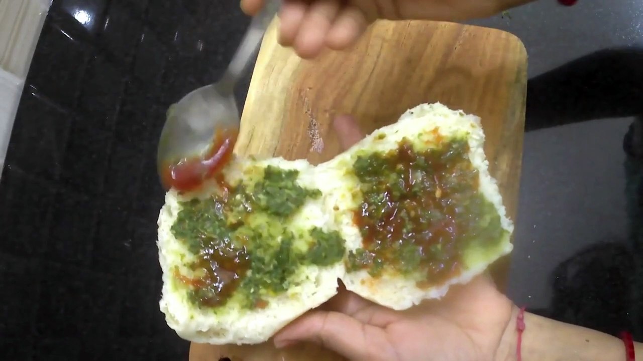 Shev Pav Recipe | पुण्याचा स्पेशल शेवपाव | Pune Street Food - Street ...