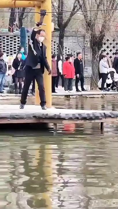 Flying fail for Working Class - video Dailymotion