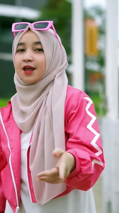 Biwir beureum beureum jawer hayam, panon coklat kopi susu sudah tayang ygy - Video Dailymotion